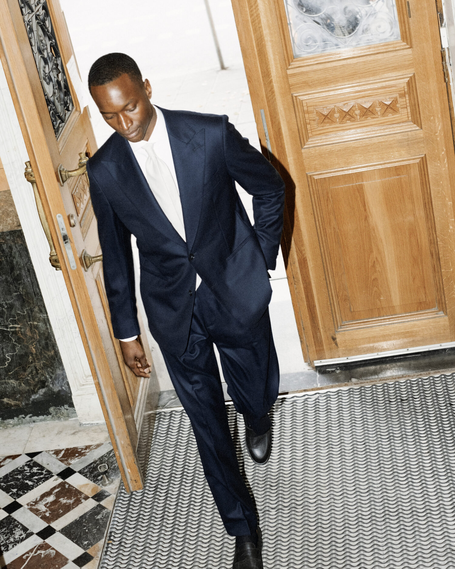 Five options for midnight blue suits - Blugiallo - Expressive Luxury ...